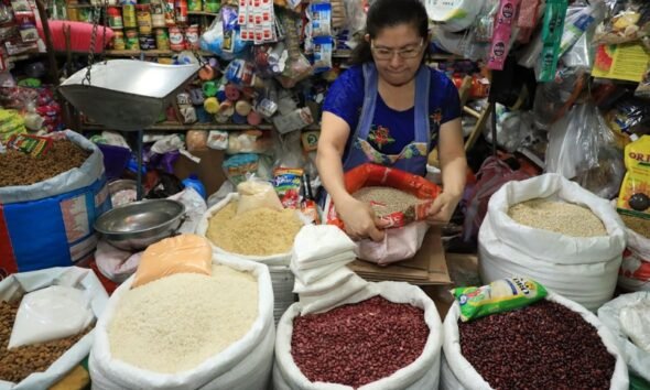 Panes Mataniños: Un Ícono del Street Food en El Salvador. - S News